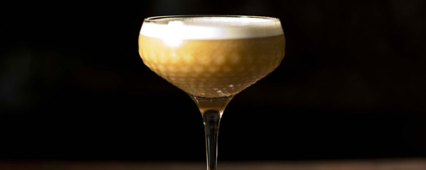 Préparer-cocktail-gin-flip